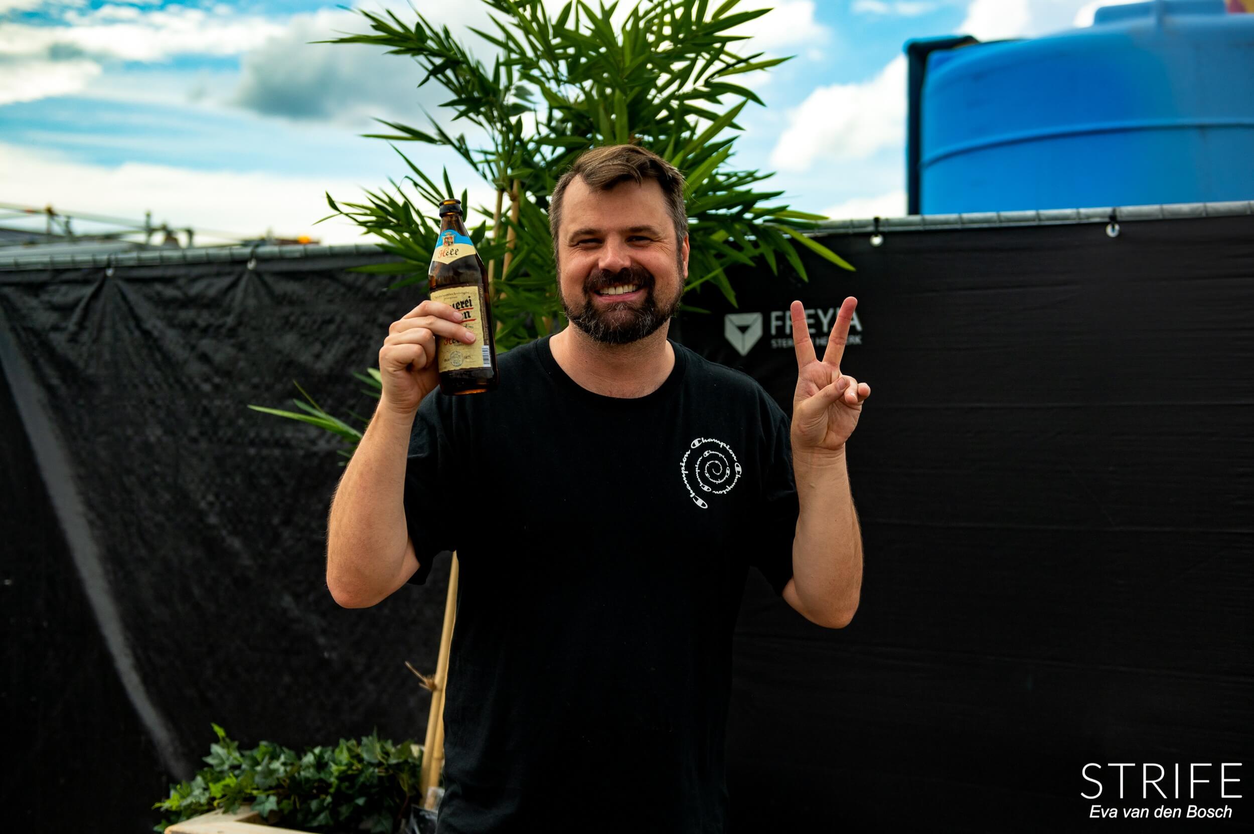 INTERVIEW: New Records, Podcasts & More With Silverstein - Strife Mag