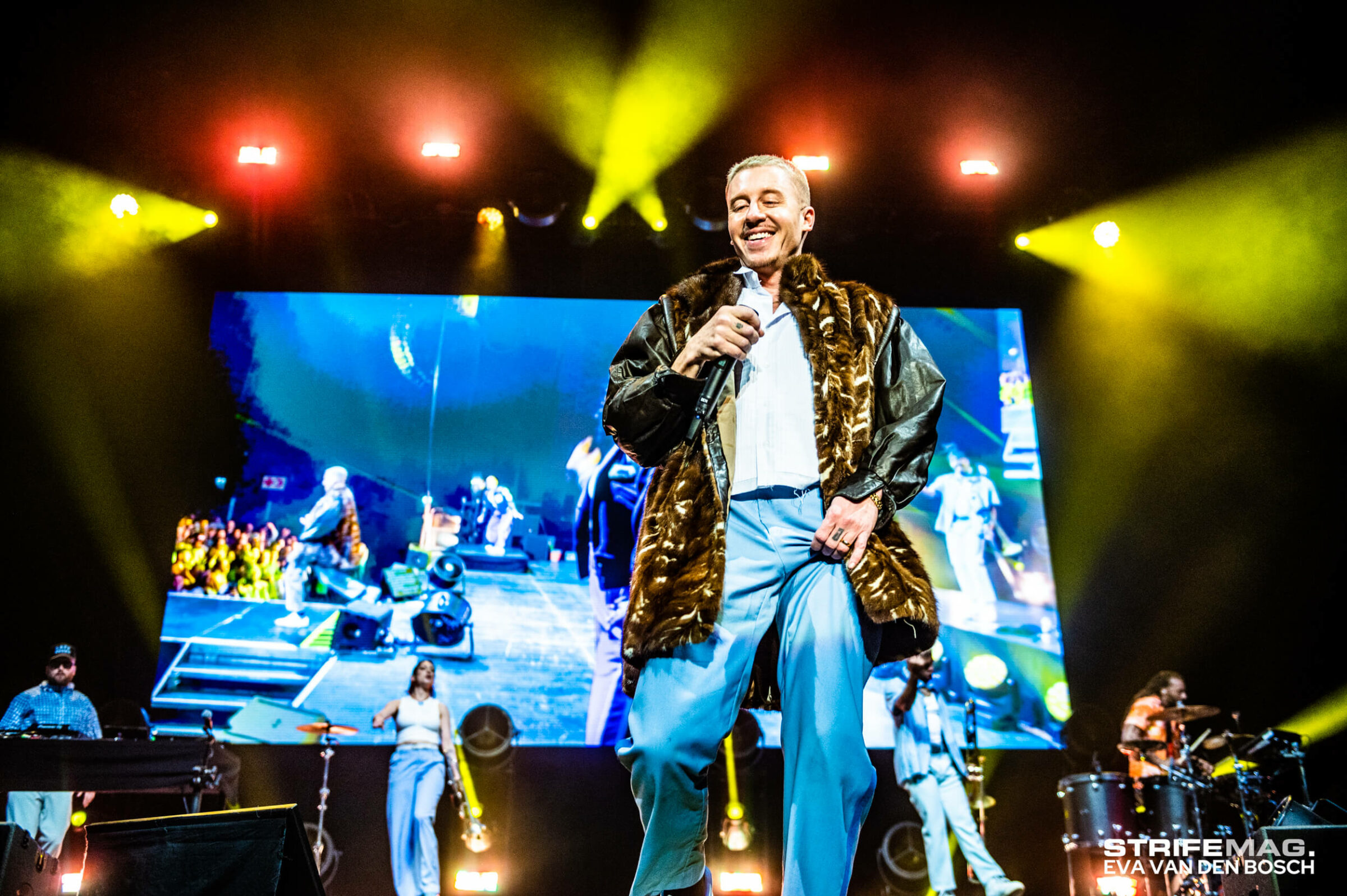 CONCERT REVIEW: Macklemore Celebrates New Album ‘BEN’ With Joyous ...