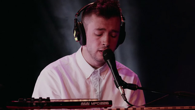 Twenty One Pilots’ Tyler Joseph Reimagines Popular Songs In New Live ...